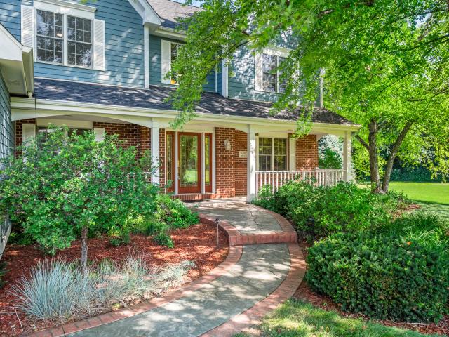 W287N6371 Broadwing Ct