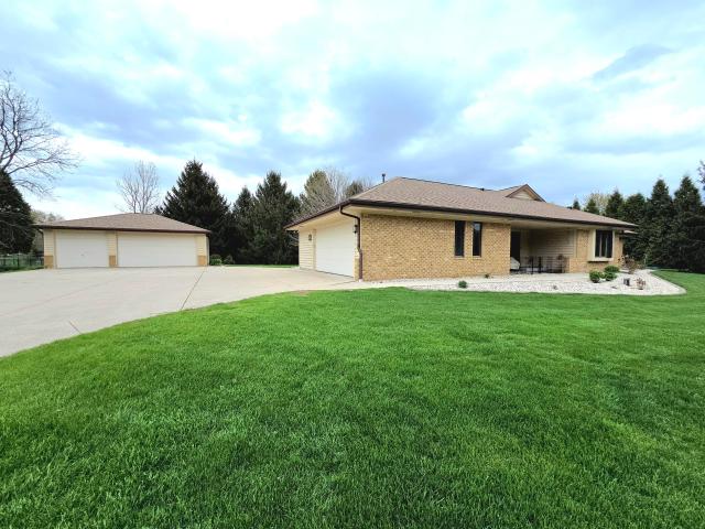 W292N6880 Dorn Rd