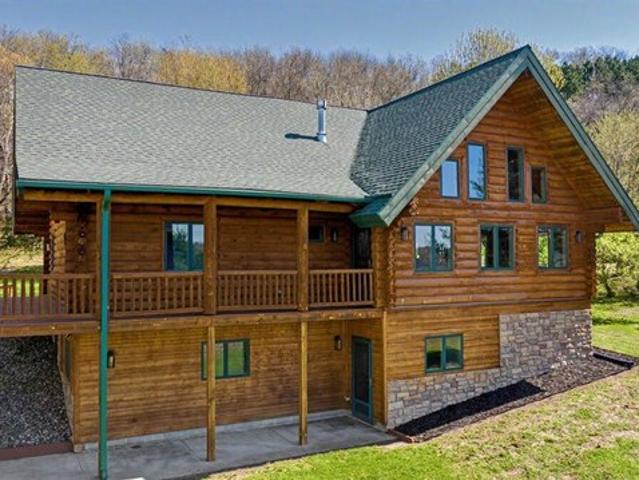 W3054 County Road Unit T, Farmington, WI 54644