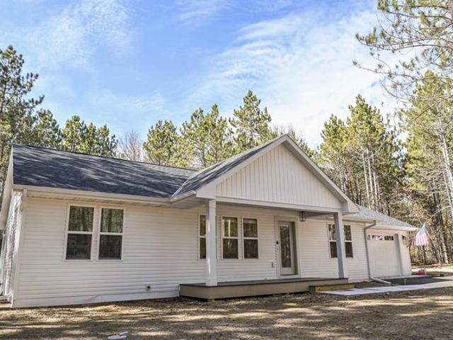 W3090 Yellow Banks Trl, Nekoosa, WI 54457