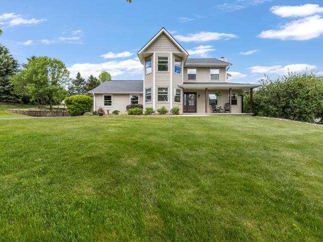 W301S2613 Jenna Ln