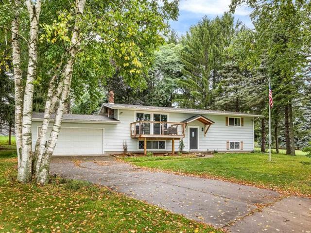 W3141 Bay Rd, Green Lake, WI 54941