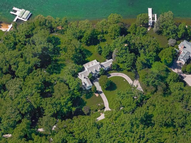 W3150 S Lakeshore Dr