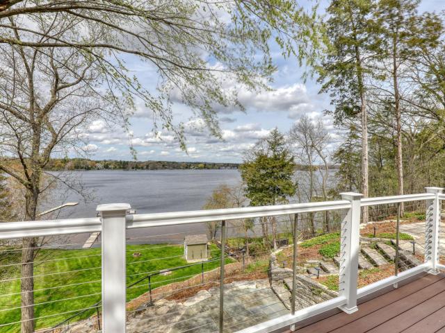 W323N6775 Wildwood Point Rd