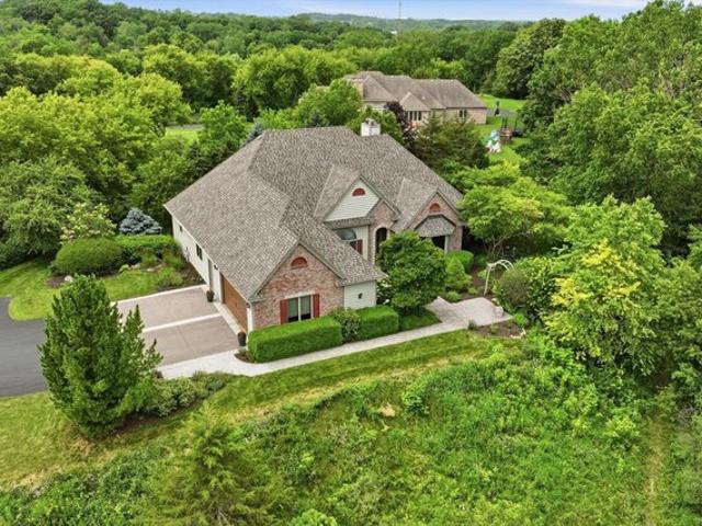 W330S1417 County Road C, Genesee, WI 53018