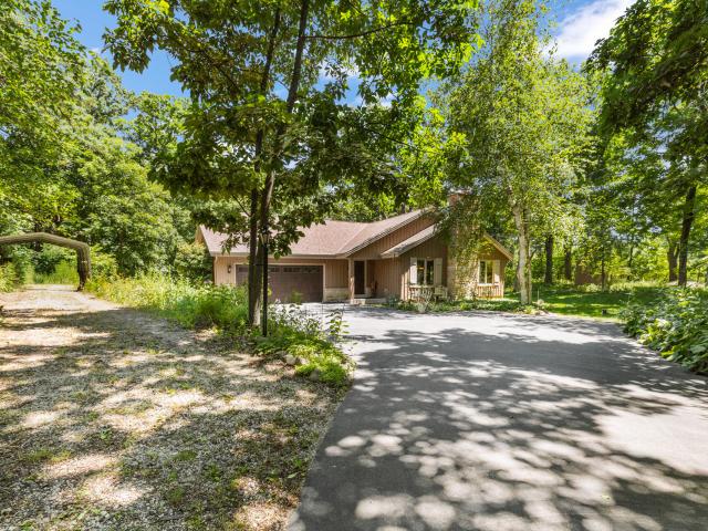 W342S4510 Moraine Hills Dr