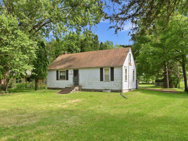 W376S5156 E Pretty Lake Rd