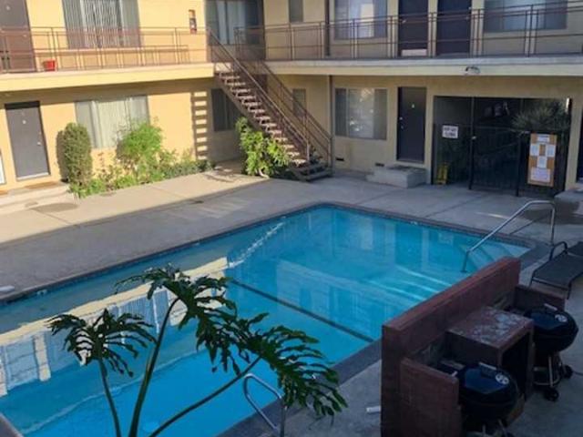 w3729 1 Bedroom Apartment for Rent at 3729 Westwood Blvd, Los Angeles, CA 90034 Palms