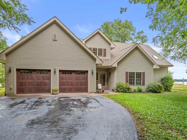 W4210 Murmuring Pines Dr, Necedah, WI 54646