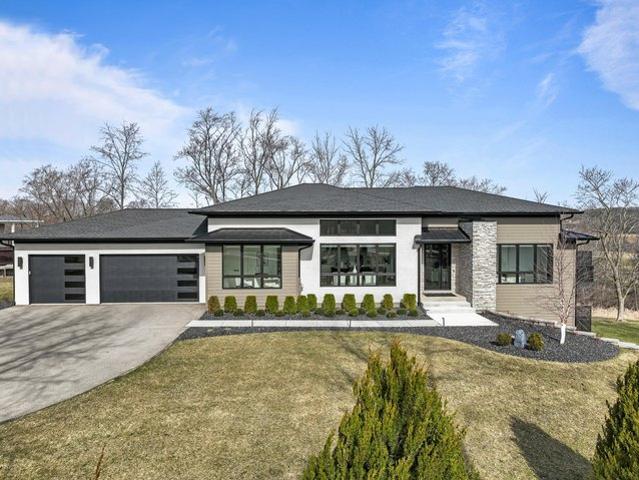 W4536 W Lakeview Glen Dr, Geneva, WI 53147