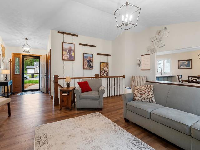 W5132 blue heron court