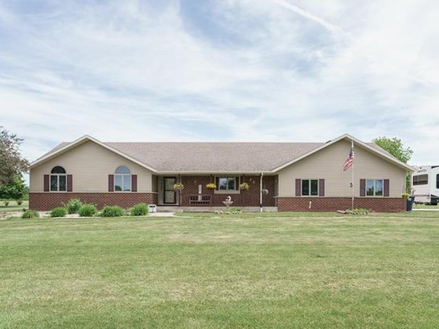 W5546 Sun Rd, Clyman, WI 53039