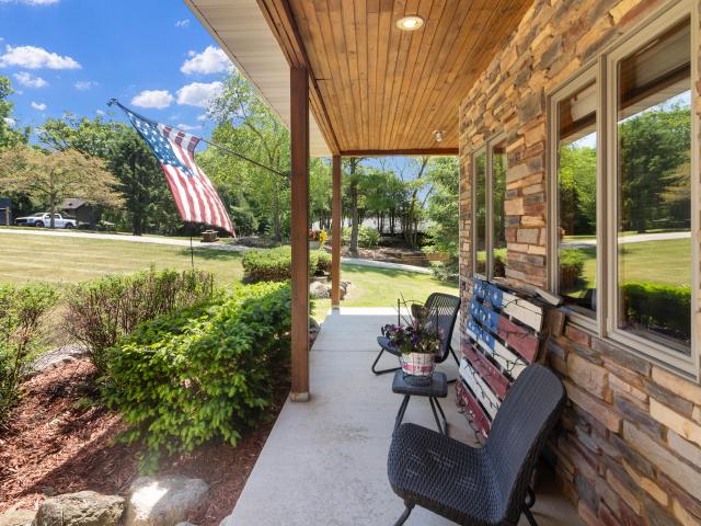 W5574 Briarwood Rd