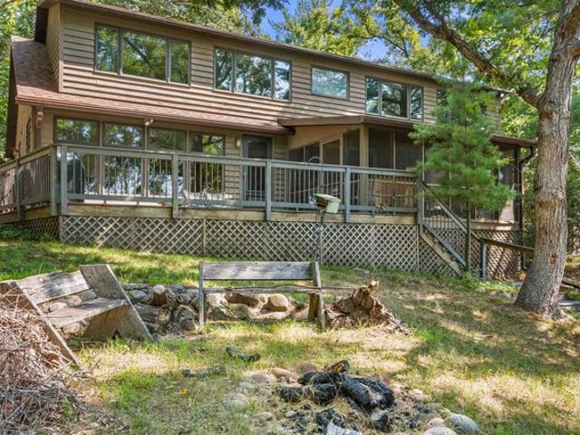 W5509 Hillcrest Blvd, Wild Rose, WI 54984