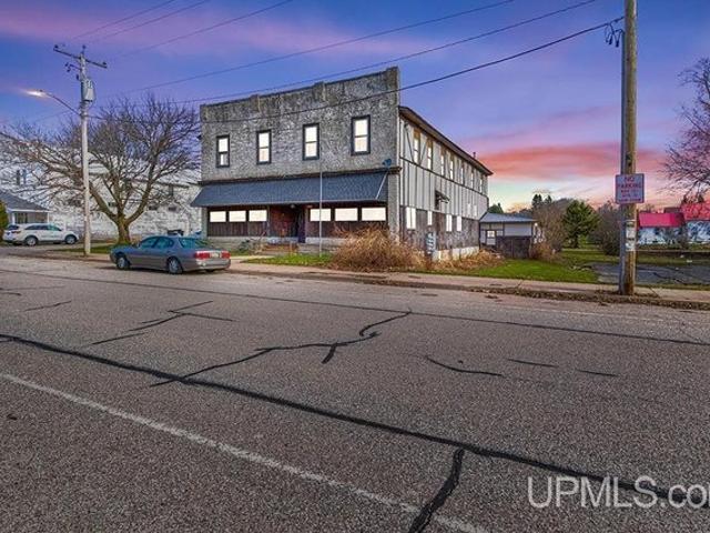 W5514 First St, Hermansville, MI 49847