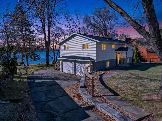 W5605 Island Dr, Pardeeville, WI 53954 | MLS #2020 | Compass