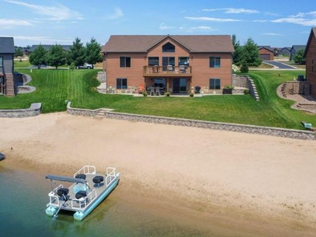 W5759 Brook Trout Ct, New Lisbon, WI 53950