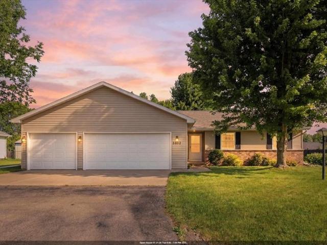 W5982 Hearthstone Dr, Appleton, WI 54915