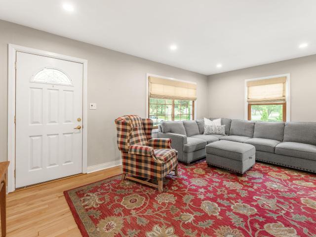 W59N777 Highwood Dr