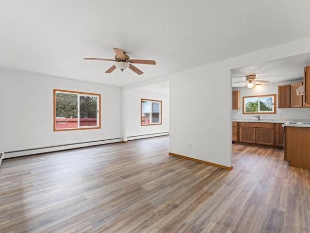 W603 APACHE Court