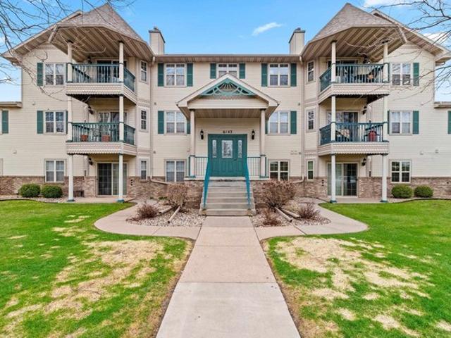 W6143 Victorian Dr Apt 15, Appleton, WI 54915