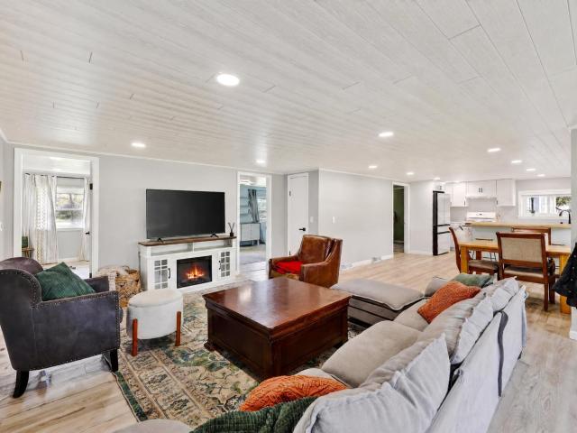 W6219 Bush Road