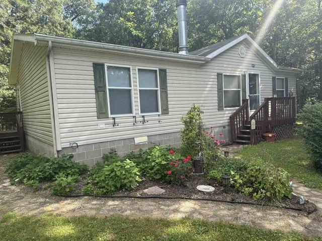 W6222 Meredith Rd, New Lisbon, WI 53950
