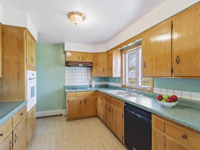 W6390 E Oak Street