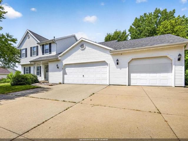 W6788 Windward Dr, Greenville, WI 54942