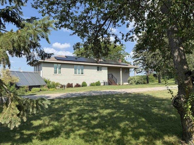 W6708 Smock Valley Rd, Monroe, WI 53566