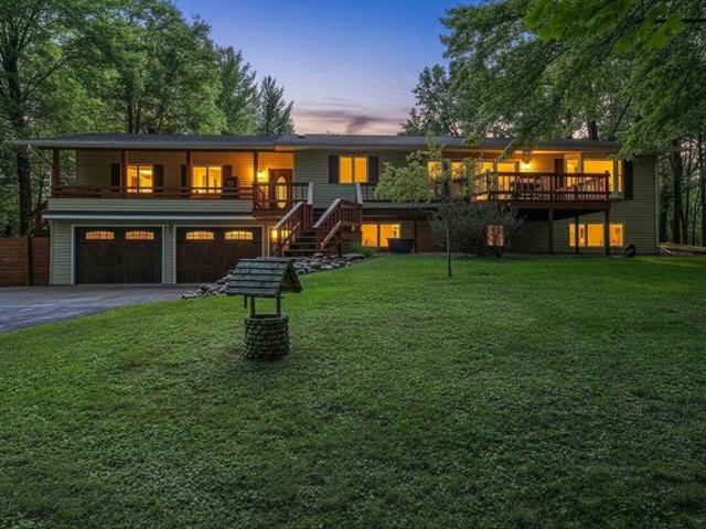 W6867 Curt Black Rd, Shawano, WI 54166