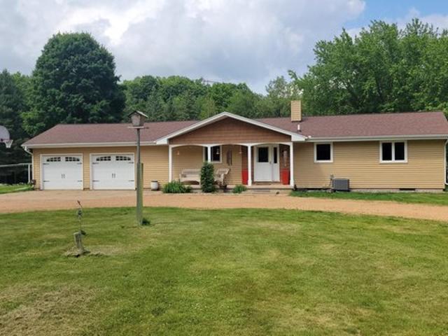 W6824 Red River Rd, Phlox, WI 54409