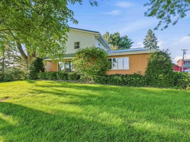 W7274 State Road 33