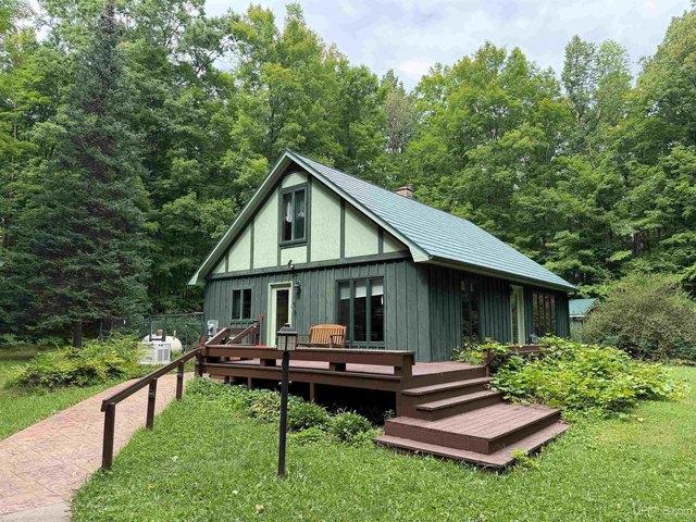 W7230 Marquis Rd, Amberg T Wi, 54102