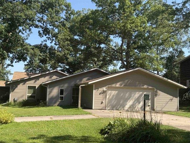 W723 Oak Shore Dr, Fall River, WI 53932