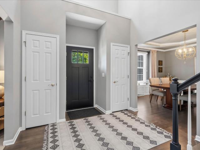 W73N413 Greystone Dr