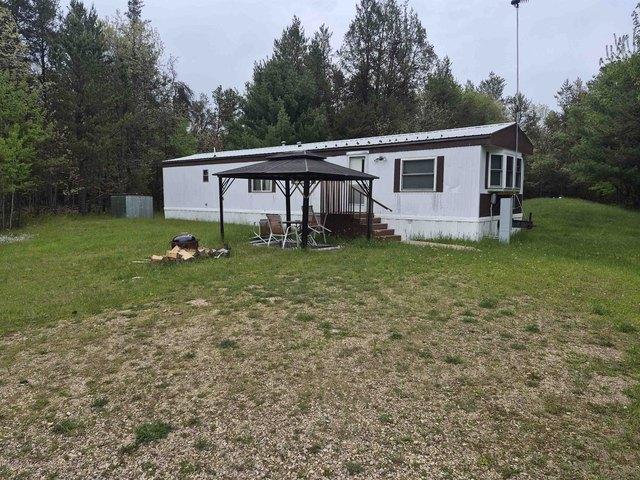 W7470 34th St, New Lisbon, WI 53950