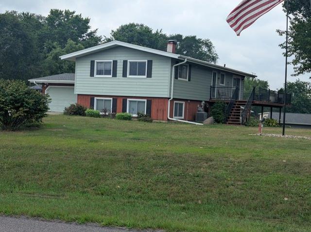 W7570 McHugh Ct E, Holland, WI 54636