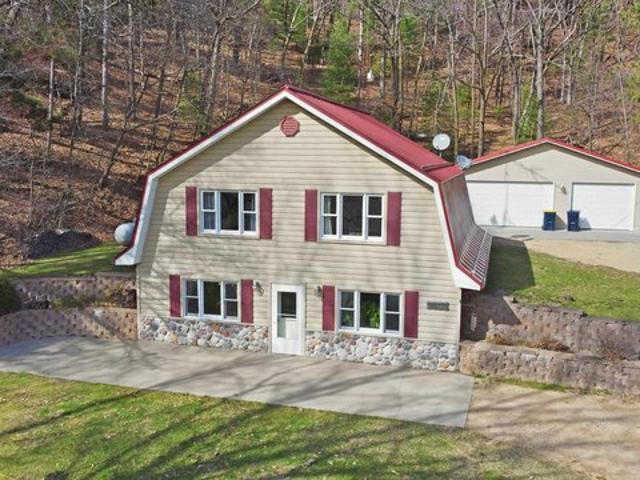 W7656 Suldal Rd, Mauston, WI 53948