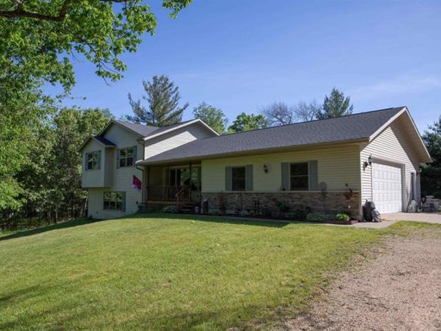 W7961 County Road E, Oxford, WI 53952