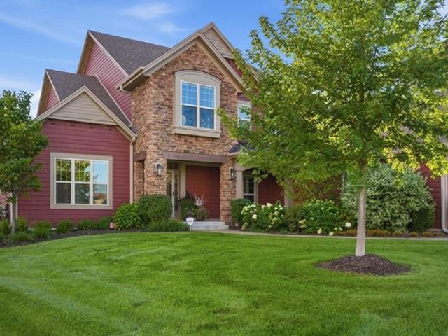 W79N367 Prairie View Rd, Cedarburg, WI 53012