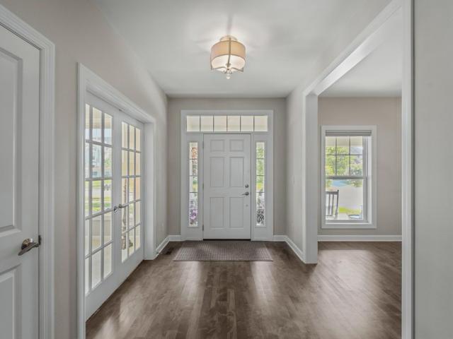 W79N423 Ridgeway Ln