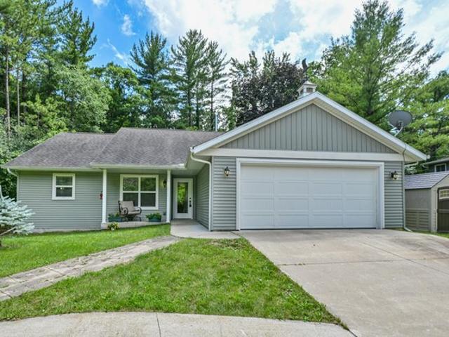 W8131 Bay View Dr, Whitewater, WI 53190