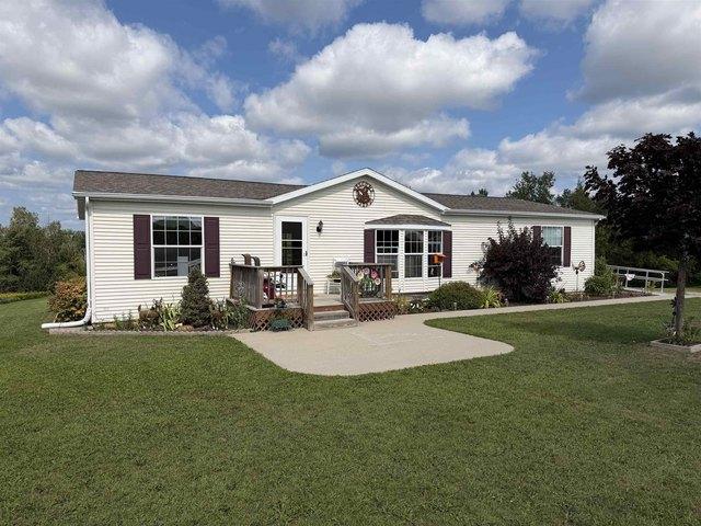 W8360 County Road Q, Pound, WI 54161