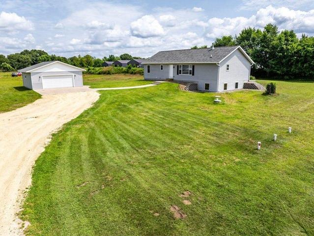 W8320 County Road Z, Onalaska, WI 54650