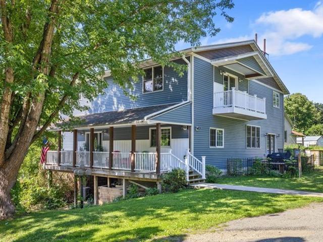 W884 Mohawk Ln E, Bergen, WI 54658