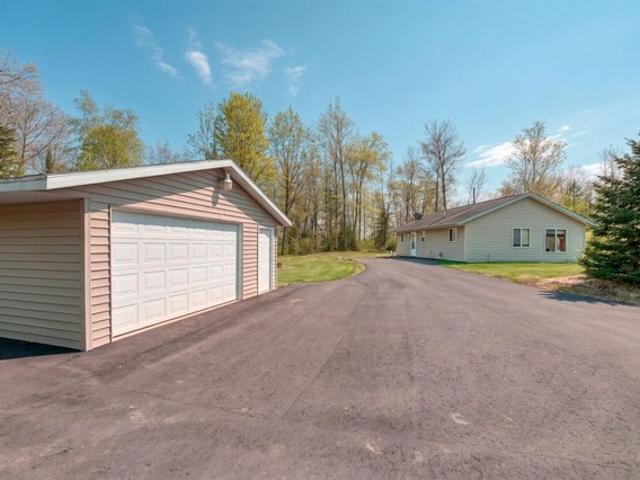 W8870 S Pioneer Ln, Elcho, WI 54428