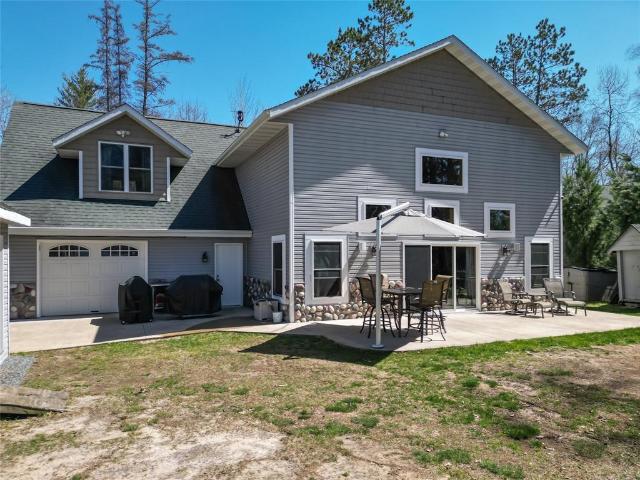 W8895 North Lake Road
