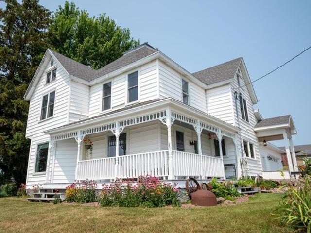 W8818 Meek Rd, Lodi, WI 53555