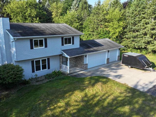 W9355 country cove lane